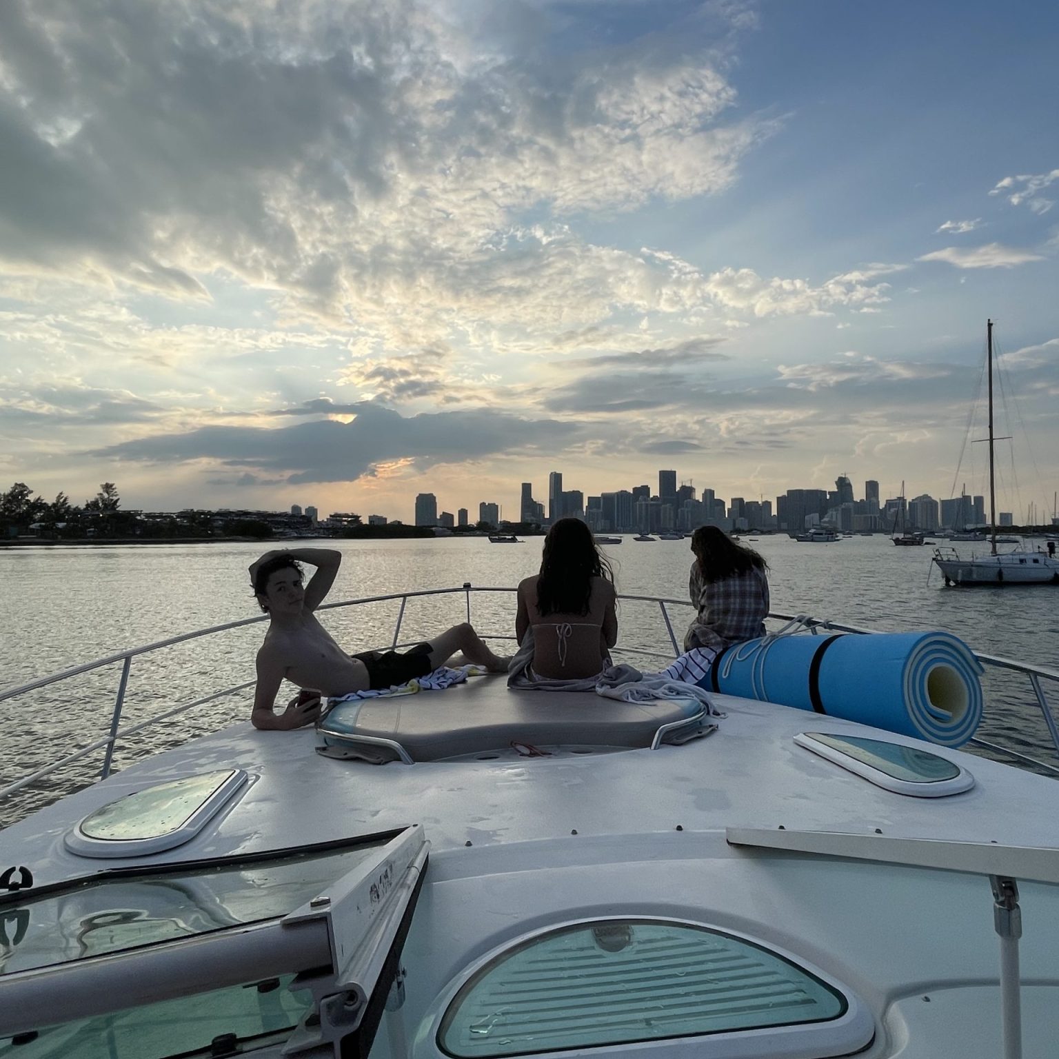 Steps To Take Before Booking A Miami Boat Rental